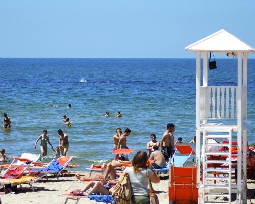 Lido delle Sirene • Contattaci